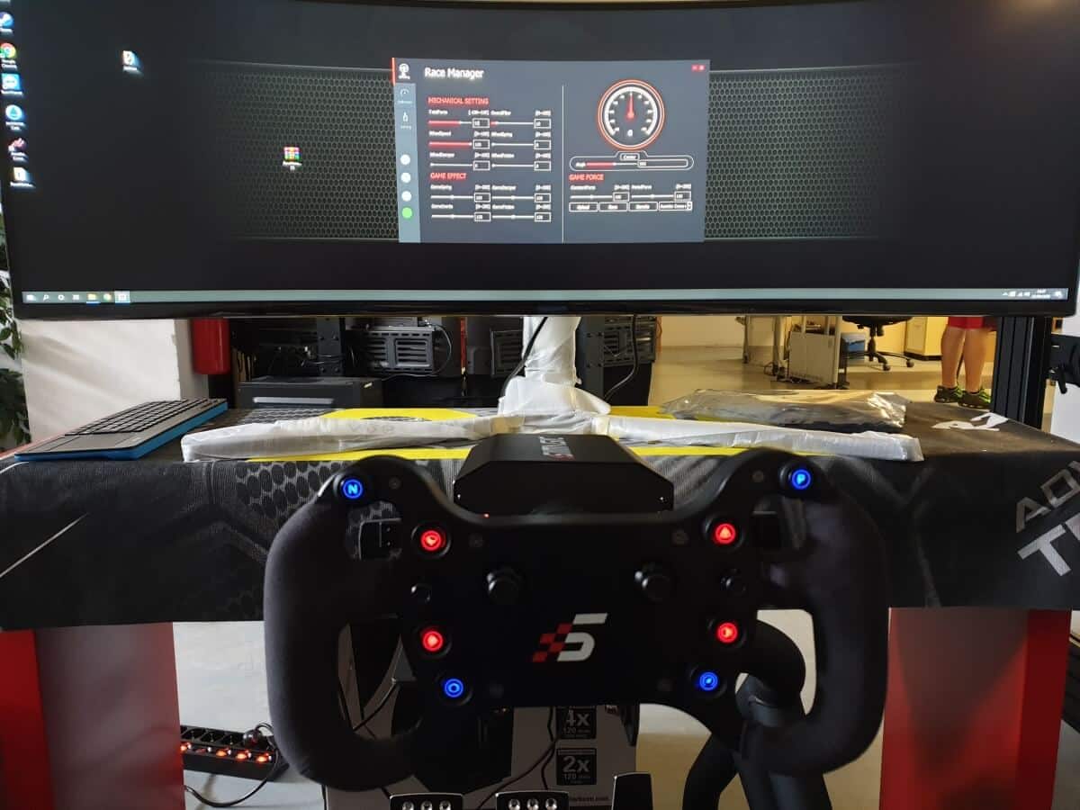 M10 Simagic Wheel Base | Direct Drive Italia